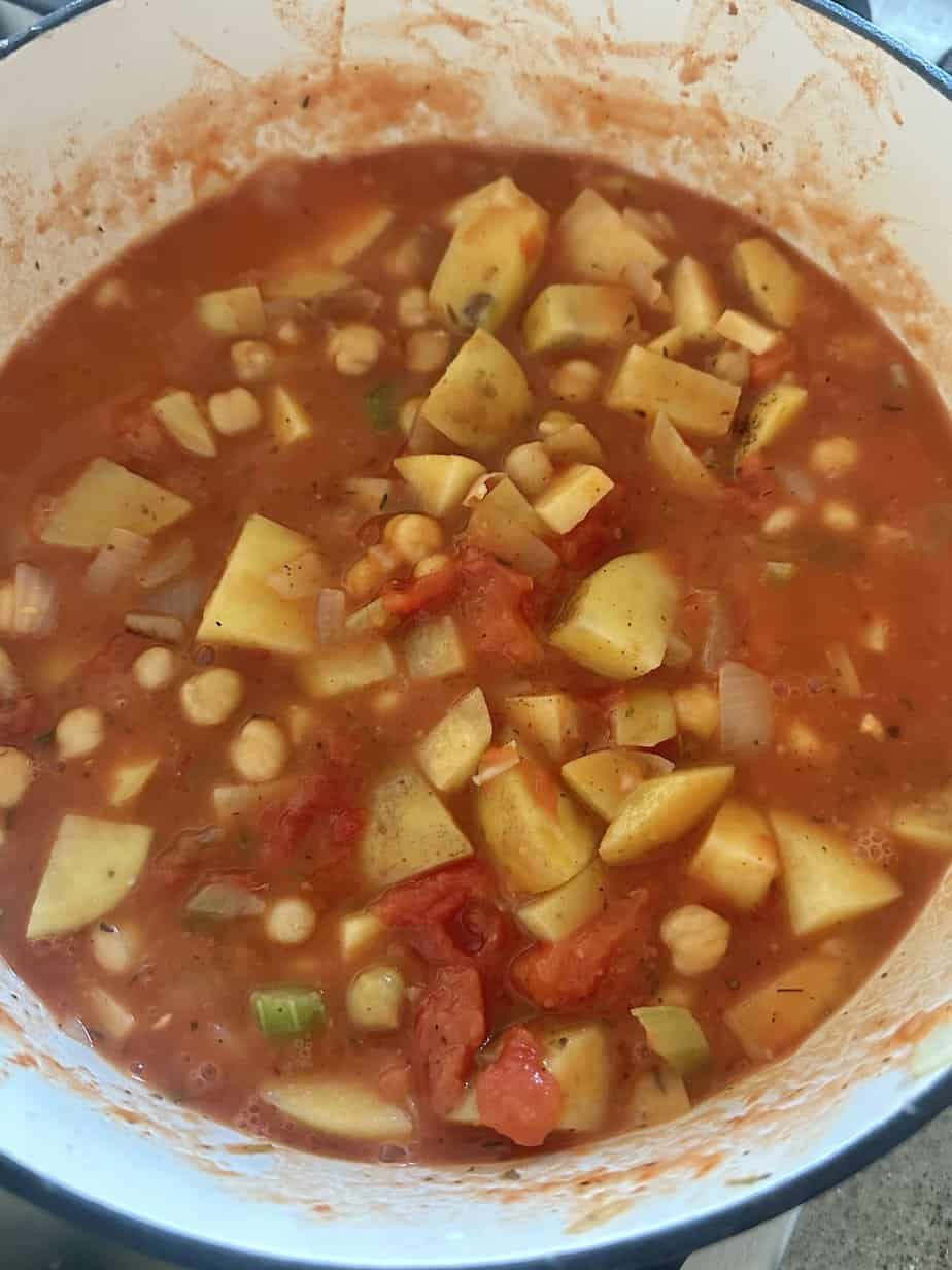 Vegan Potato Chowder w/ tomato & chickpea — Plant-Powered Livin'